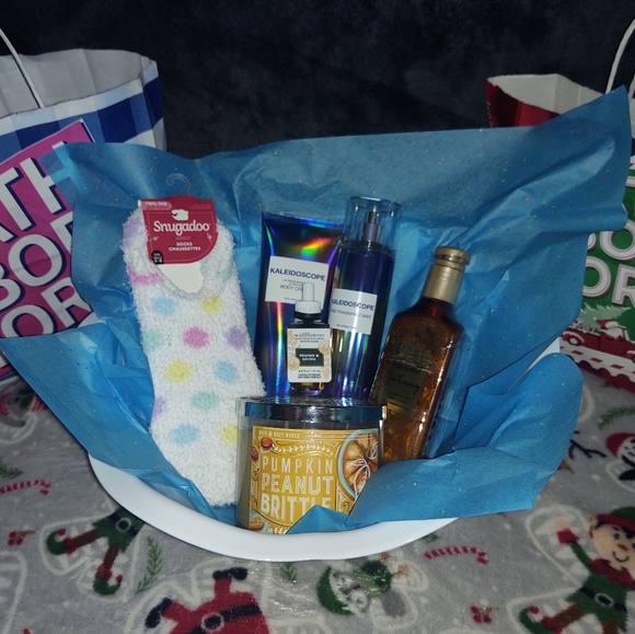 Bath & Body Works | Bath & Body | Bath And Body Works Baskets | Poshmark